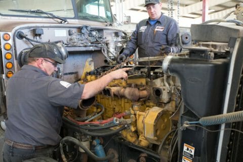 Commercial Fleet Services & Diesel Truck Fleet Repair Solutions